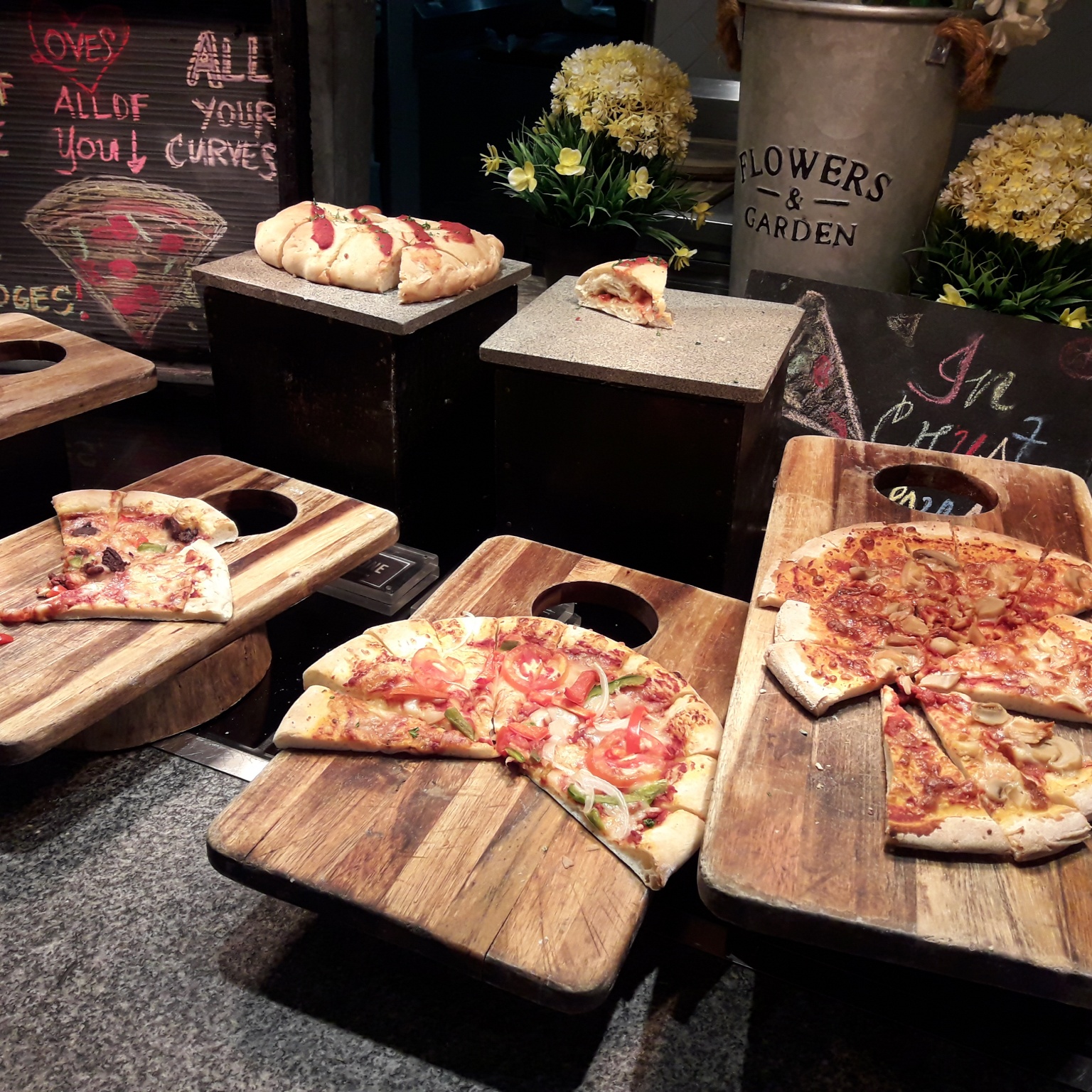 Vikings: The Largest Buffet Restaurant in the Philippines - Iloilo ...