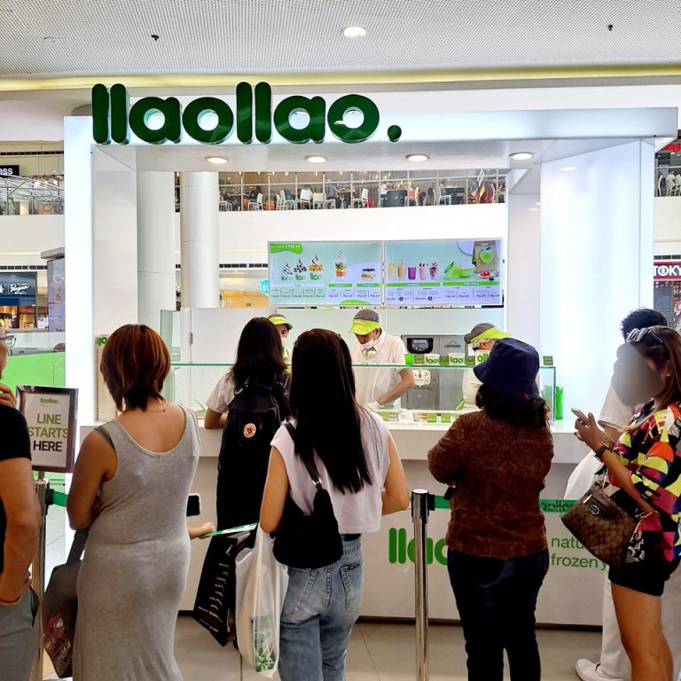 llaollao: Natural Frozen Yogurt - Iloilo Blogger She Mae